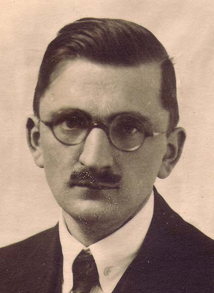 EL HUEVO DE LA SERPIENTE. Jon Kokura – Héctor Vega Tapia